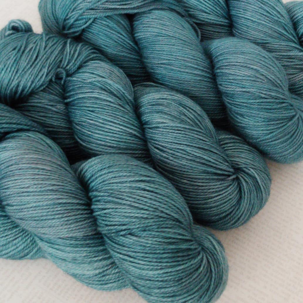 PACIFIC RIM // Hand Dyed Yarn // Tonal Yarn – Midknit Cravings Yarn Co